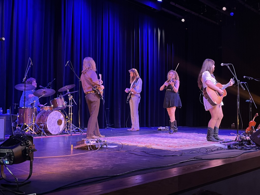 Kat Hasty Show a Real Crowd Pleaser - The Concho Observer